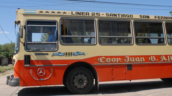 La Línea 25 vuelve a circular en la ciudad capital - Santiago Ya!
